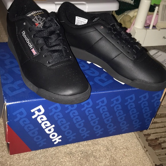 Reebok | Shoes | Black Athletic Reebok | Poshmark